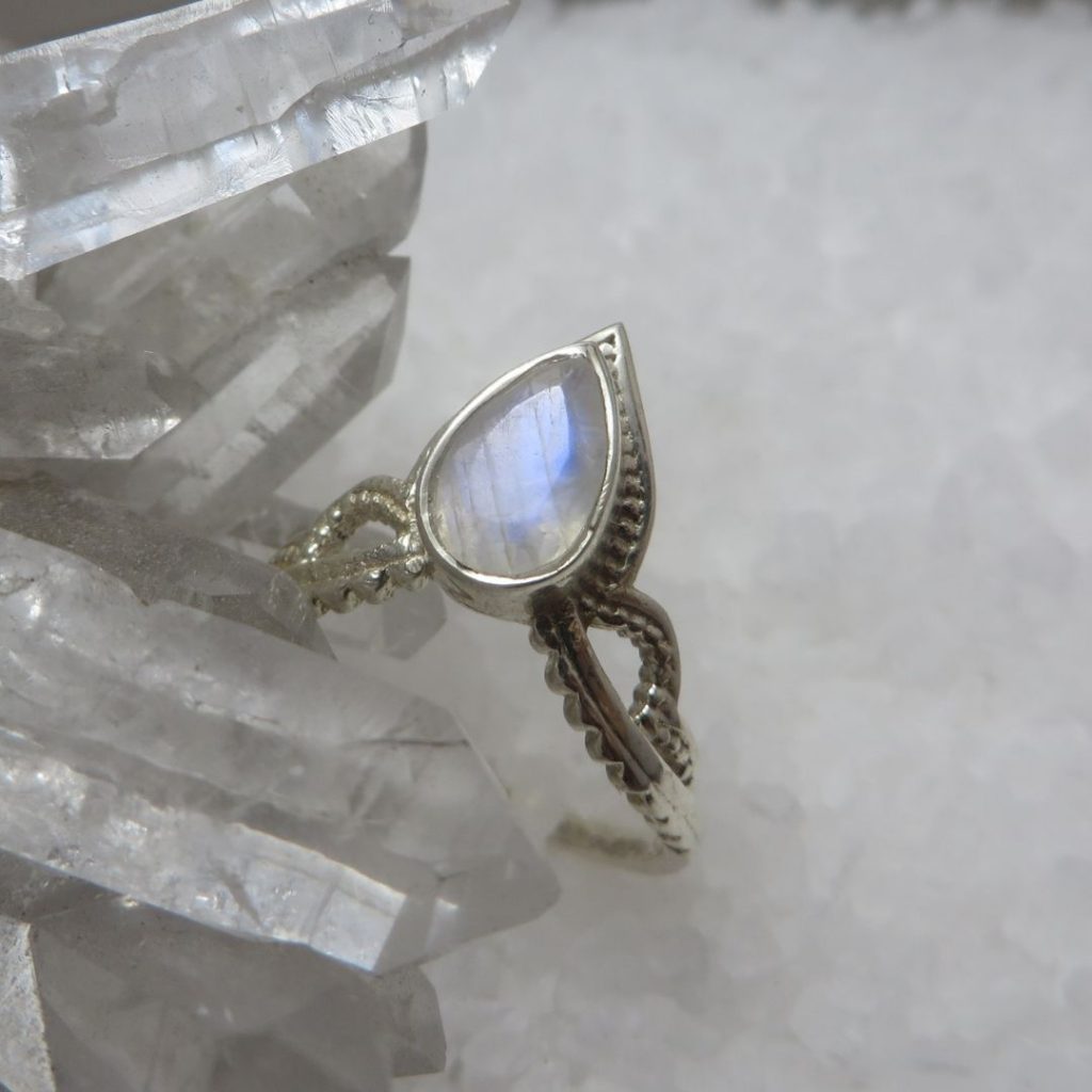 Arquivos Pedra da Lua - Chakra Virtual